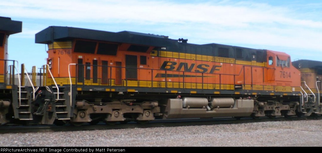 BNSF 7614